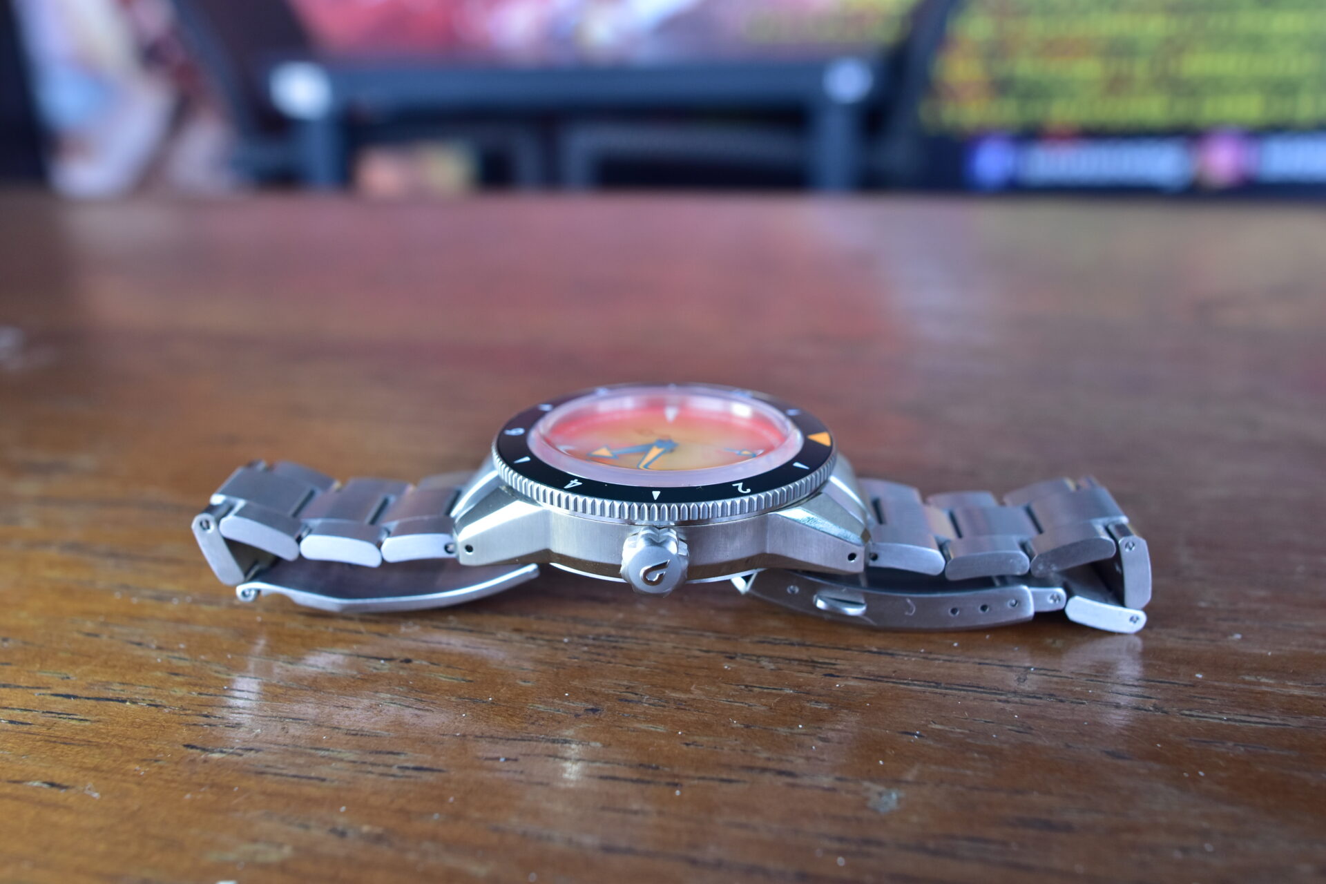 BOLDR Charizard Pokemon Watch Review - Wah So Shiok